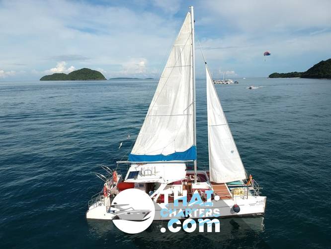 Hong 38 ft sailing catamaran in Phuket